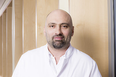 Ansprechpartner | KLINIKEN DR.ERLER